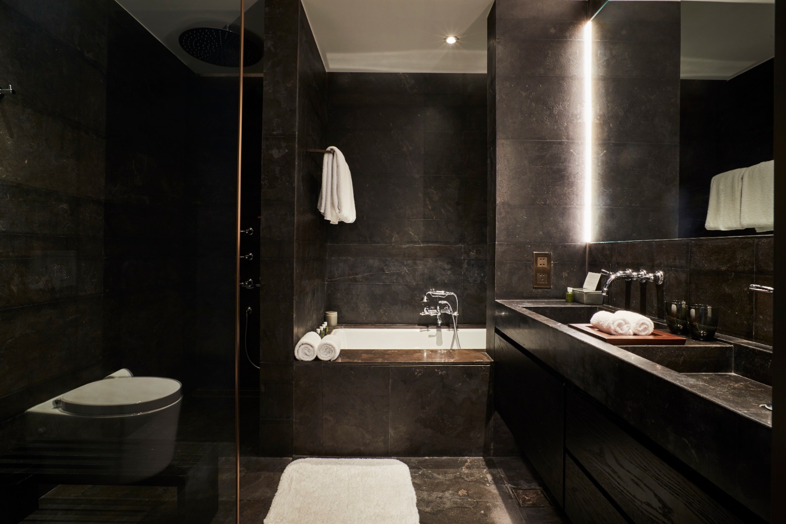 Rooms - The Middle House