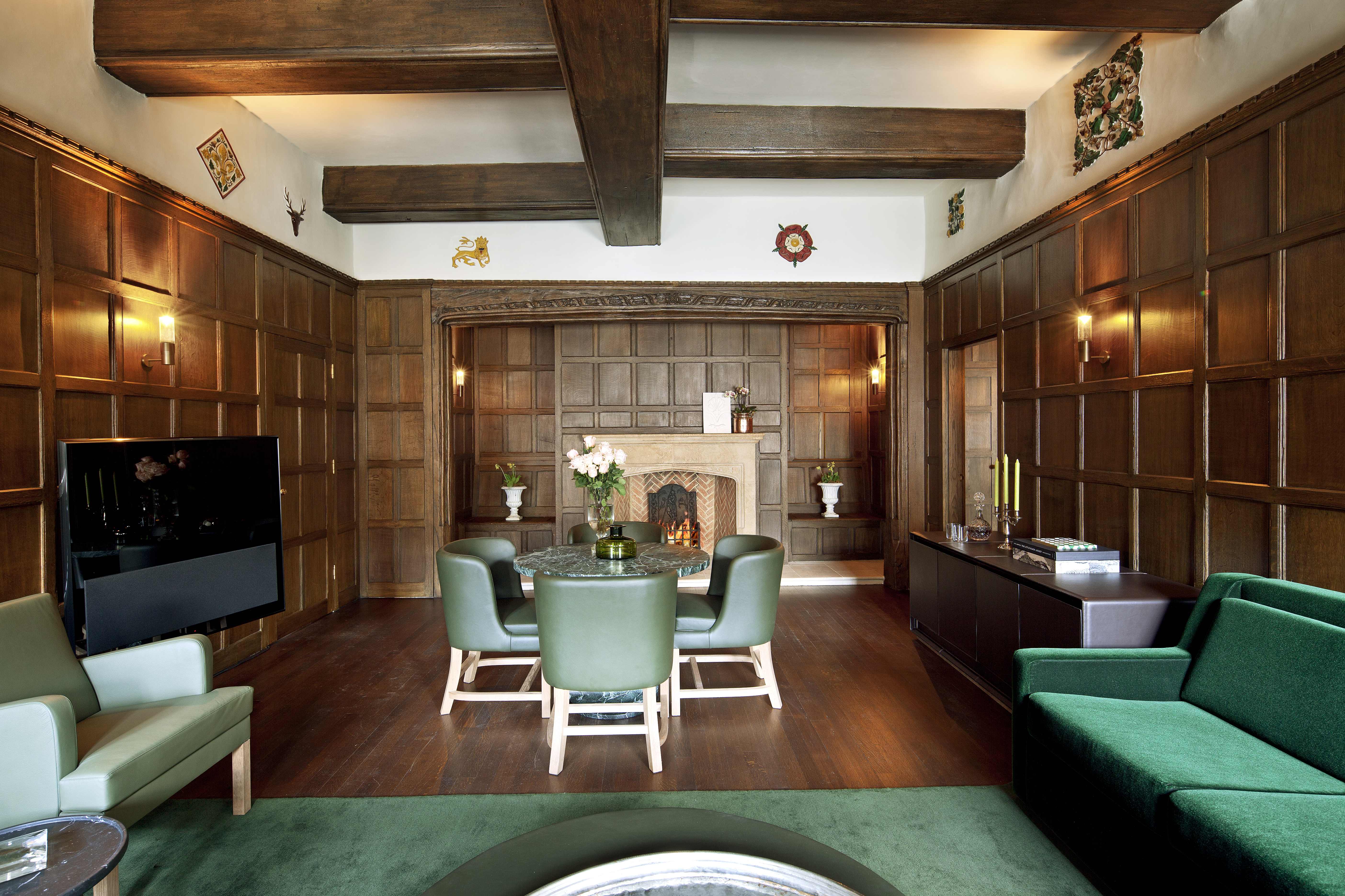 Two Bedroom Tudor Suite | Accommodation | Hotel Café Royal